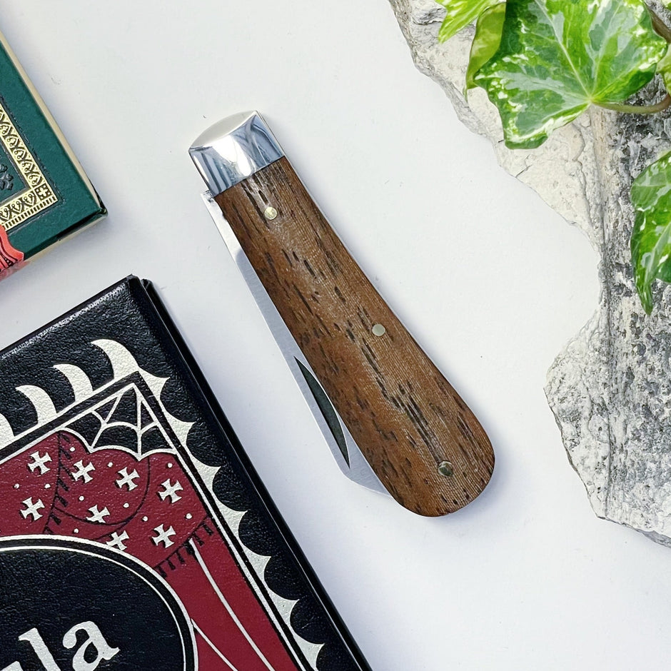 Arthur Wright Pocket Knives made in England - Top Shelf Worldwide